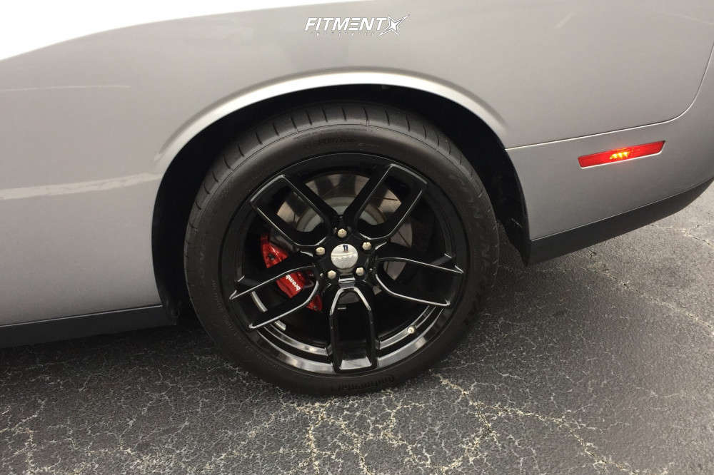 2018 Dodge Challenger R/T Scat Pack with 20x9.5 OE Performance 179 and ...