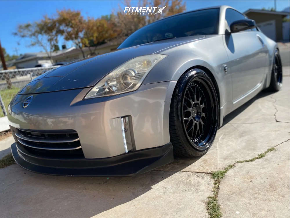 2006 Nissan 350Z Base with 19x9.5 ESR Sr01 and Nankang 235x35 on ...