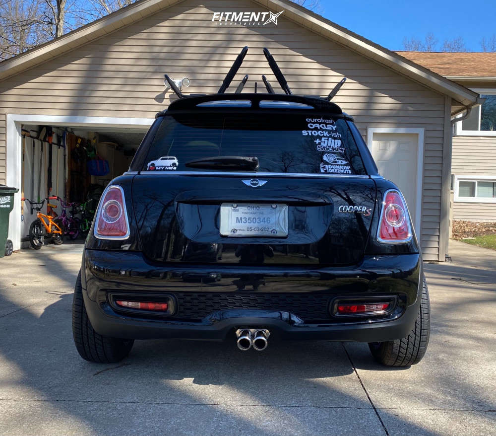 2013 Mini Cooper Coupe S with 16x8 JNC Jnc031 and Bridgestone 195x55 on ...