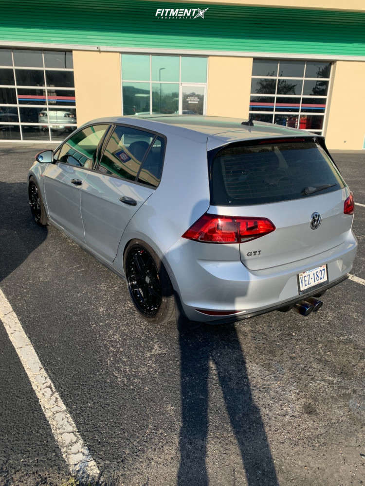 2016 Volkswagen GTI SE with 18x8.5 ESR CS15 and Continental 225x45 on ...
