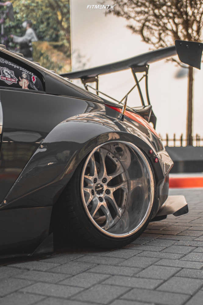 2004 Nissan 350Z 2dr Coupe (3.5L 6cyl 6M) with 19x11.5 SSR Agle Minerva ...