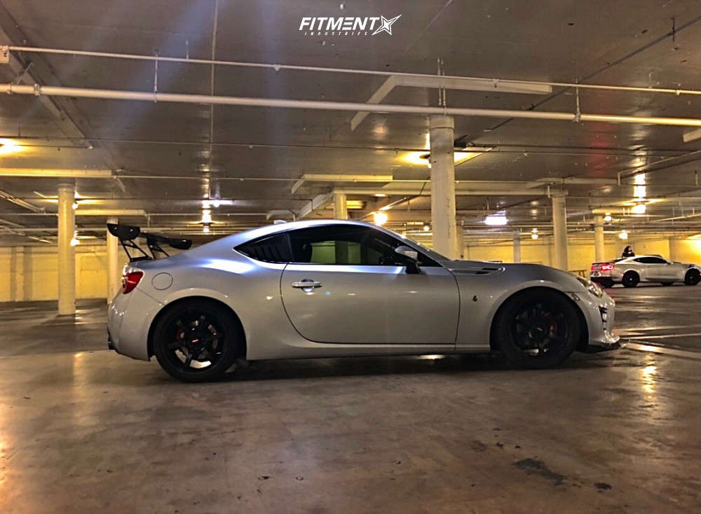 2019 Toyota 86 Base with 18x8.5 Gram Lights 57dr and Continental 245x35 ...