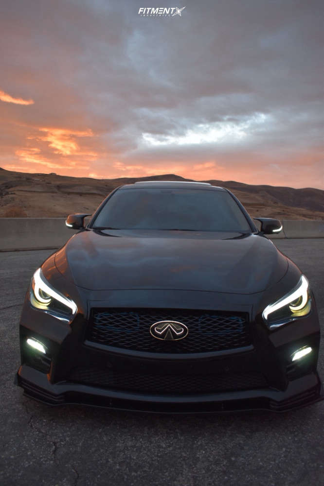 2014 INFINITI Q50 Sport with 19x10.5 ESR Rf2 and Continental 265x35 on ...
