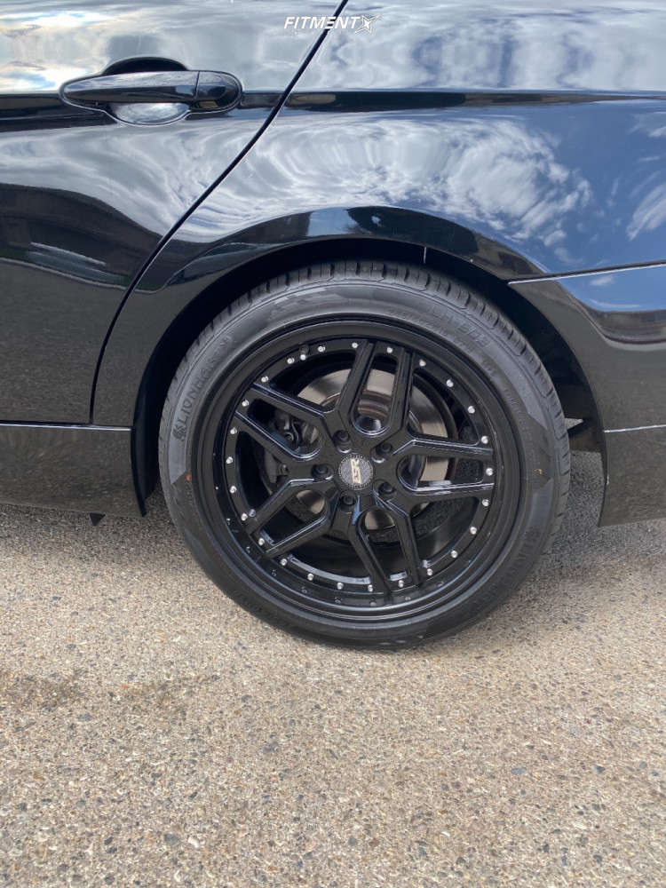 2009 BMW 328i Base with 18x8.5 ESR Cs15 and Lionhart 245x40 on Stock ...