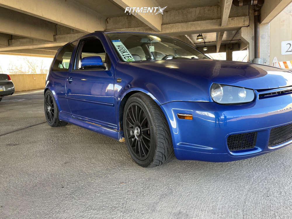 2004 Volkswagen R32 Base with 18x8.5 Fifteen52 Podium and Federal ...