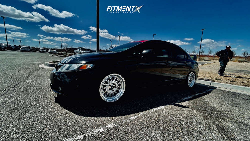 2011 Honda Civic Si with 17x8.5 ARC Ar1 and Achilles 215x45 on ...