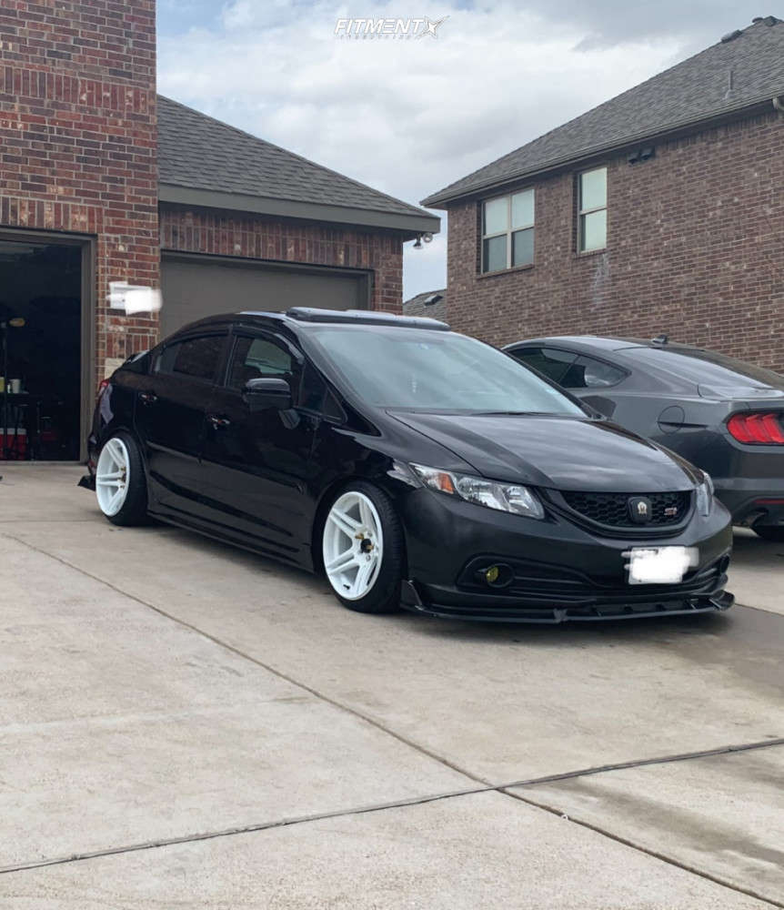 2014 Honda Civic Si with 17x9 Cosmis Racing S5r and Zenna 215x40 on ...