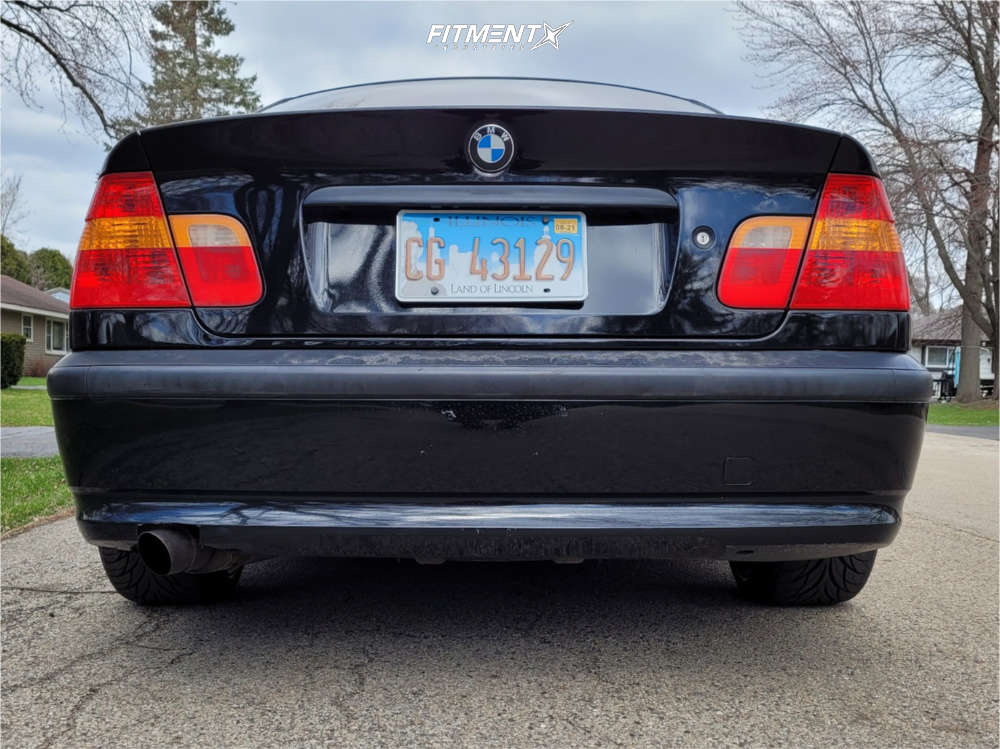 2003 BMW 325i Base with 18x8.5 Regen5 R33 and Federal 215x40 on ...
