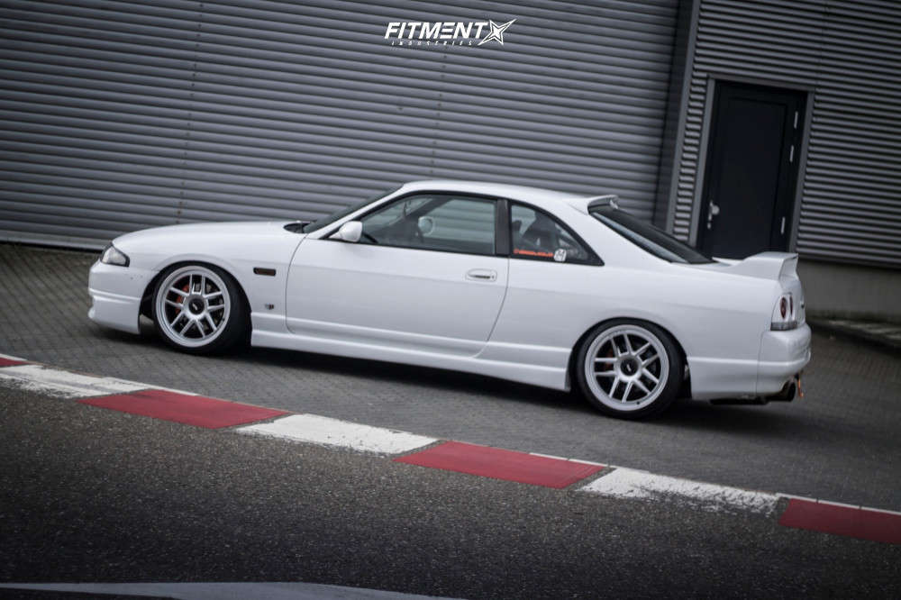 1995 Nissan Skyline R33 Base with 18x9.5 Revolve Apvd No 1219 and ...