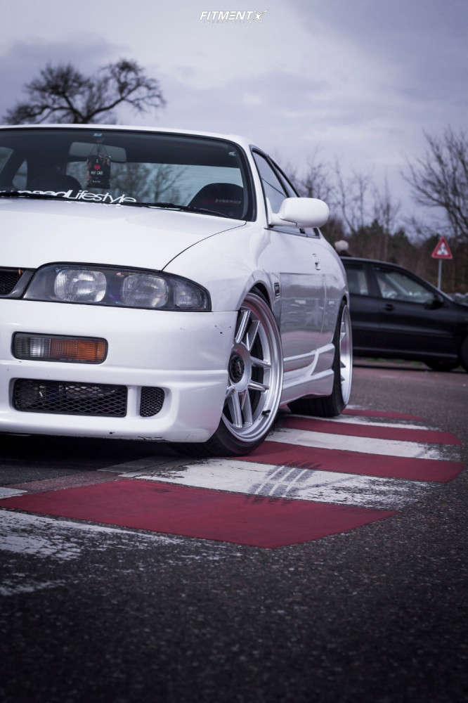 1995 Nissan Skyline R33 Base with 18x9.5 Revolve Apvd No 1219 and ...