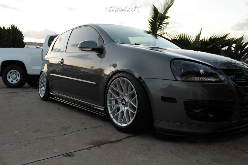 2006 Volkswagen GTI Base with 17x9 Rotiform Rse and Federal 235x40 on ...