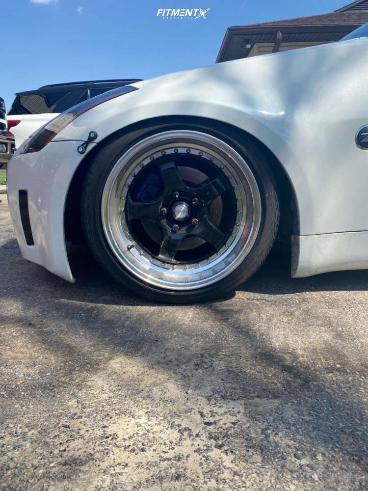 2004 Nissan 350Z Enthusiast with 18x10.5 Rota D2 and Continental 245x40 ...