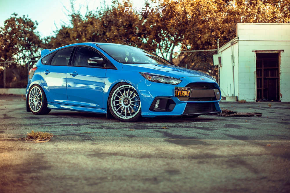 2018 Ford Focus RS with 19x8.5 Fifteen52 Podium and Falken 235x35 on ...