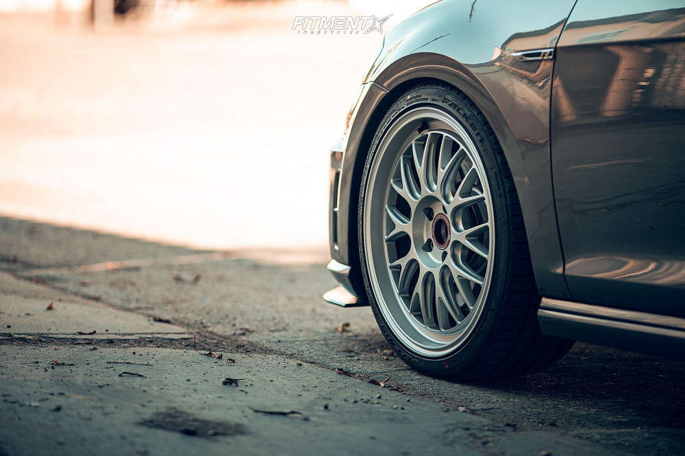 2018 Volkswagen Golf R Base with 19x8.5 Fifteen52 Holeshot and Falken ...