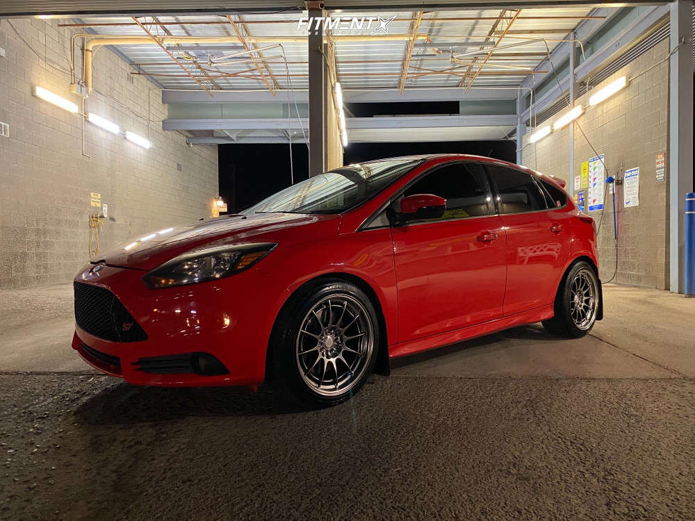 2013 Ford Focus ST with 18x9.5 Enkei Nt03m and Fuzion 245x40 on Stock ...