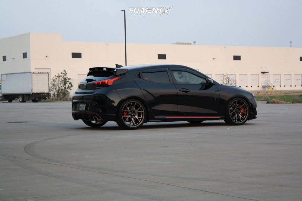 2020 Hyundai Veloster N Base with 19x8.5 Konig Ampliform and Pirelli ...