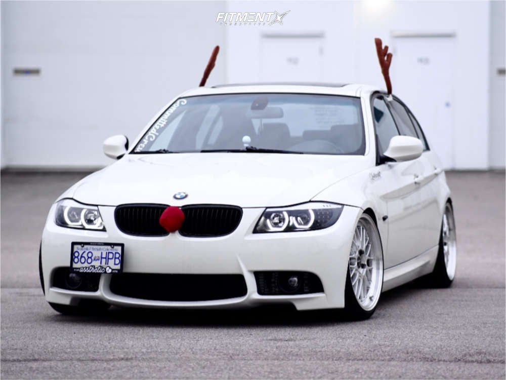 2009 BMW 3 Series Base with 19x9 ESR Sr05 and Michelin 225x35 on ...