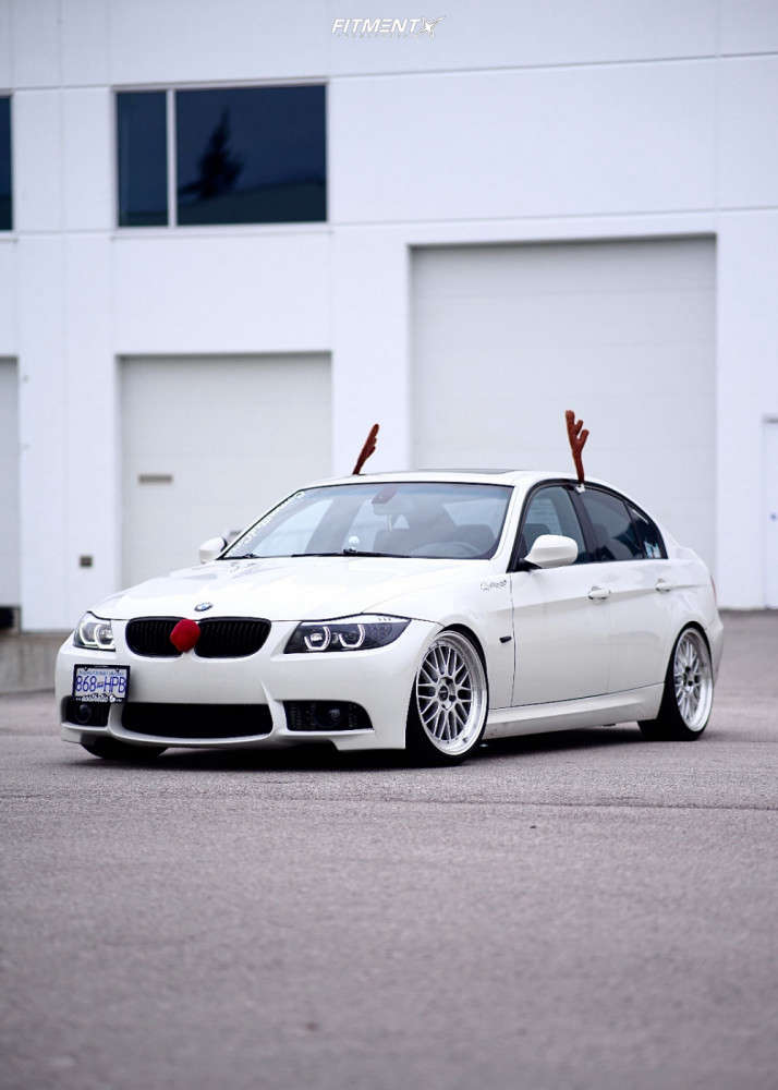 2009 BMW 3 Series Base with 19x9 ESR Sr05 and Michelin 225x35 on ...