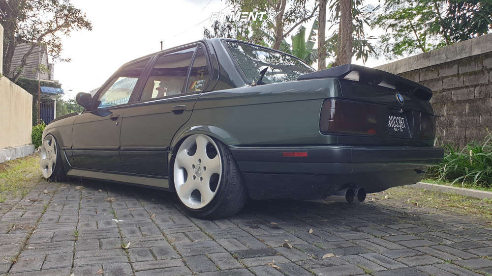 1990 BMW 318i Base with 17x8.5 Antera Model 123 and Accelera 195x40 on ...