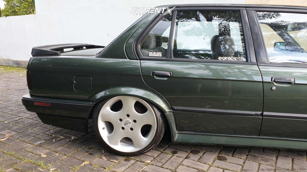 1990 BMW 318i Base with 17x8.5 Antera Model 123 and Accelera 195x40 on ...