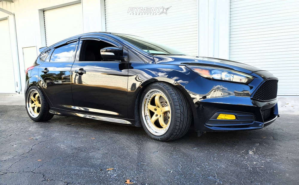 2016 Ford Focus ST with 18x8.5 XXR 565 and Nitto 245x40 on Coilovers ...