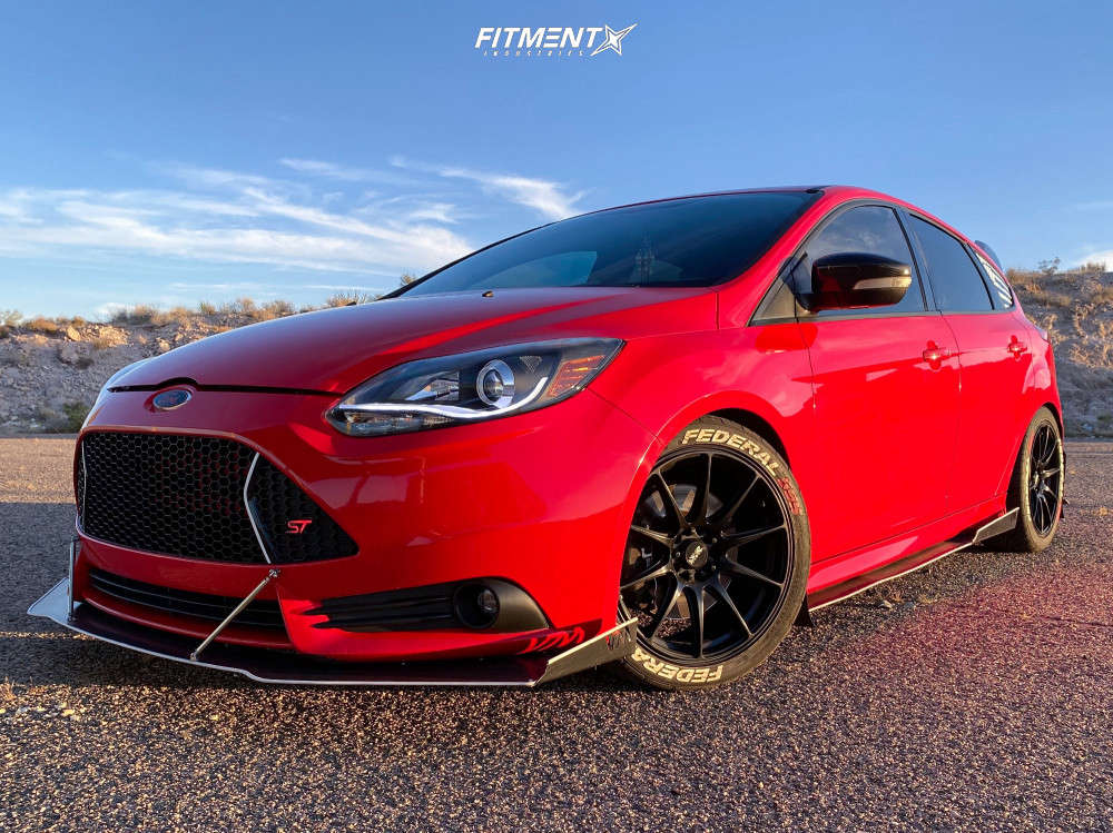 2013 Ford Focus ST with 18x8.75 XXR 527 and Federal 235x40 on Lowering ...