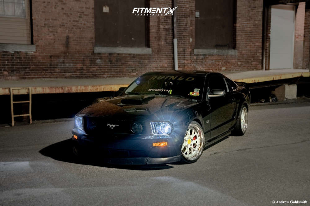 2007 Ford Mustang GT with 19x9.5 Rennen International Csl2 and Federal ...