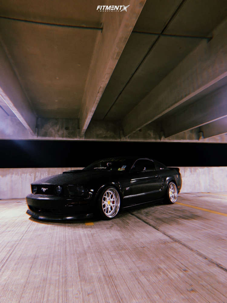 2007 Ford Mustang GT with 19x9.5 Rennen International Csl2 and Federal ...