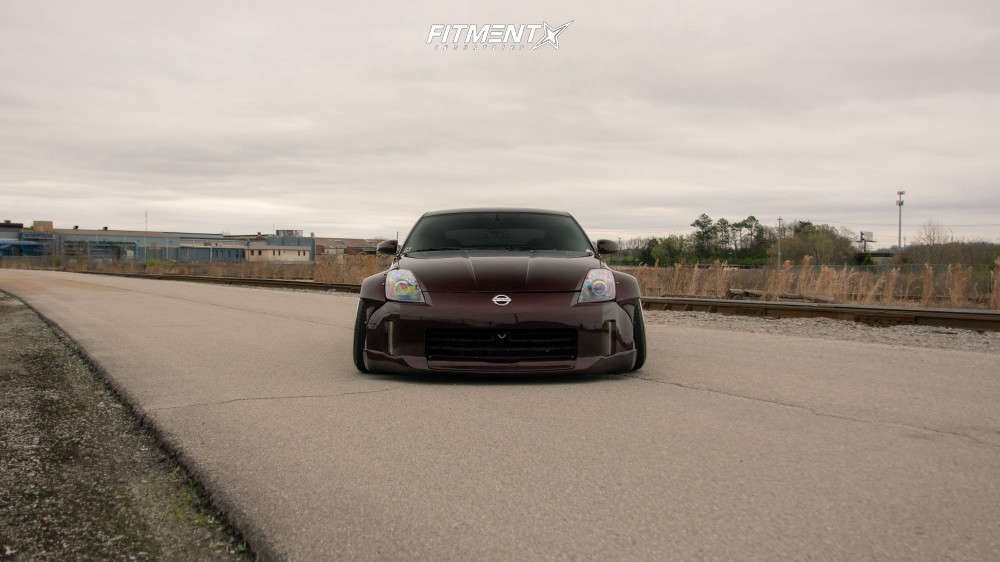 2004 Nissan 350Z Enthusiast 2dr Coupe (3.5L 6cyl 6M) with 19x10.5 ...