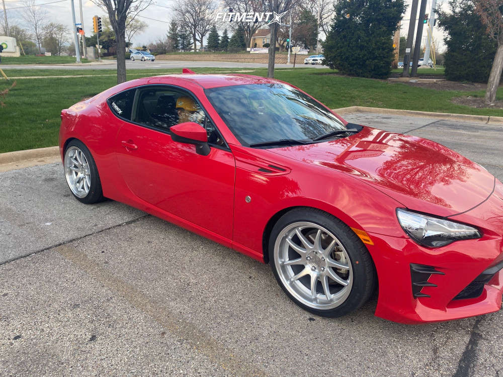 2017 Toyota 86 Base with 18x9.5 Aodhan Ds02 and Nexen 235x40 on ...