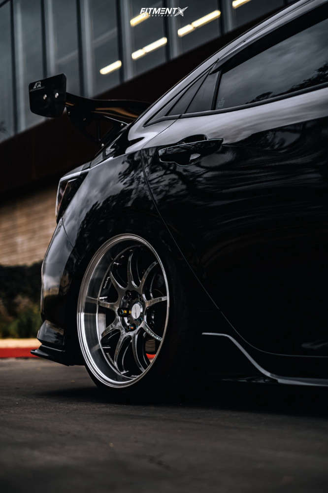 2018 Honda Civic Sport with 18x9.5 Work Emotion D9r and Federal 225x35 ...