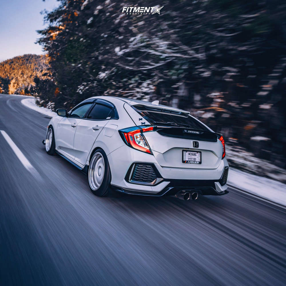 2019 Honda Civic Sport Touring with 18x9.5 ESR Sr06 and Continental ...