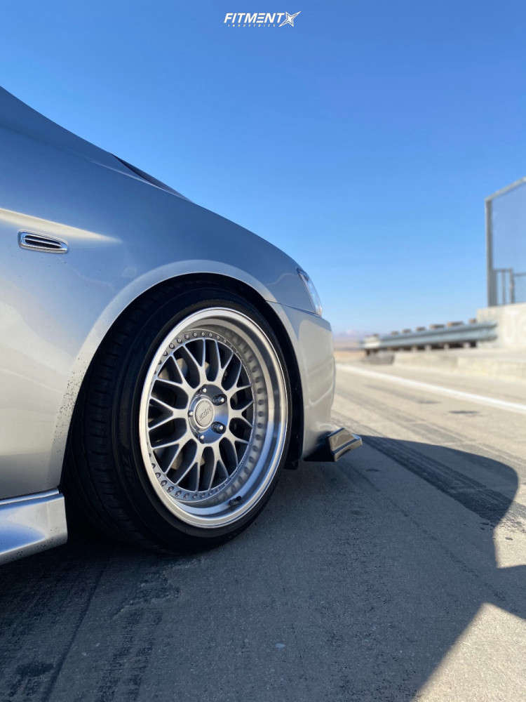 2016 Mitsubishi Lancer ES with 18x9.5 ESR Sr01 and Lexani 225x40 on ...