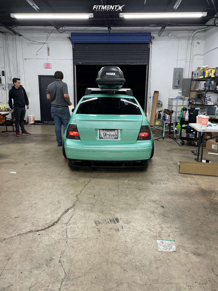 2000 Volkswagen Jetta GLS with 18x8.5 WatercooledIND Sb10 and Nankang ...