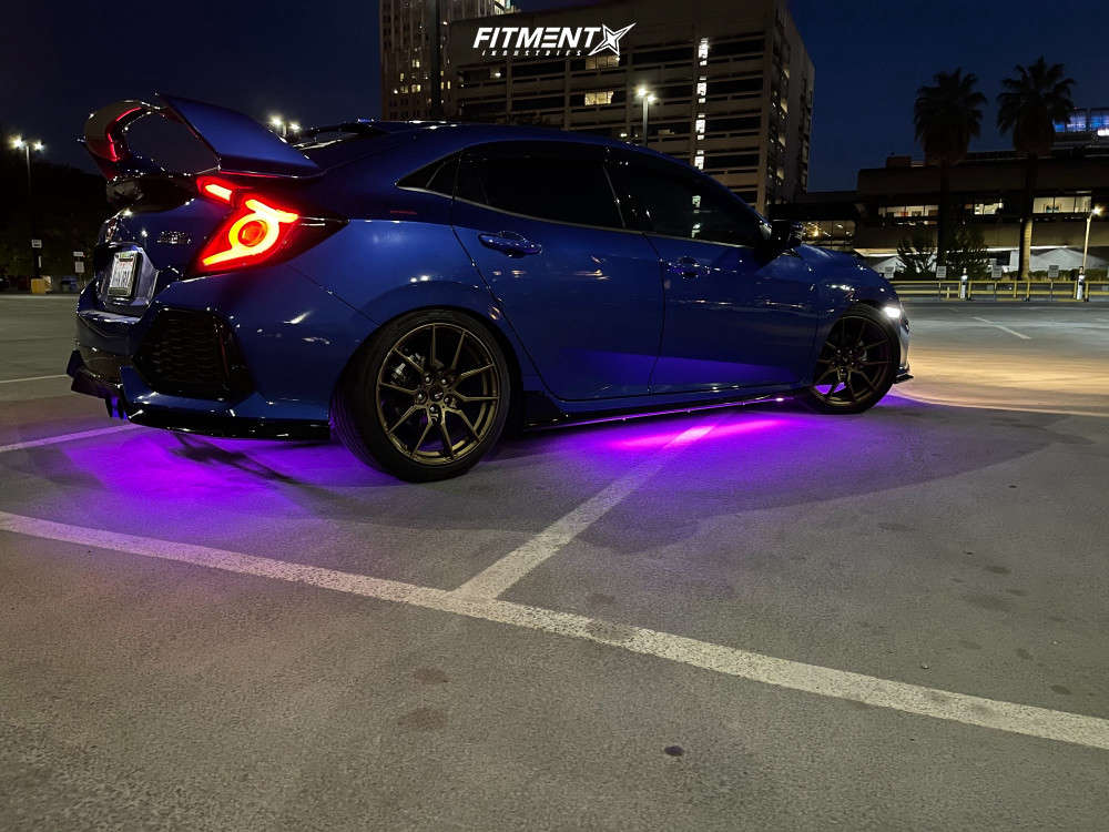 2019 Honda Civic Sport Touring with 18x8.5 Option Lab S718 and Nitto ...