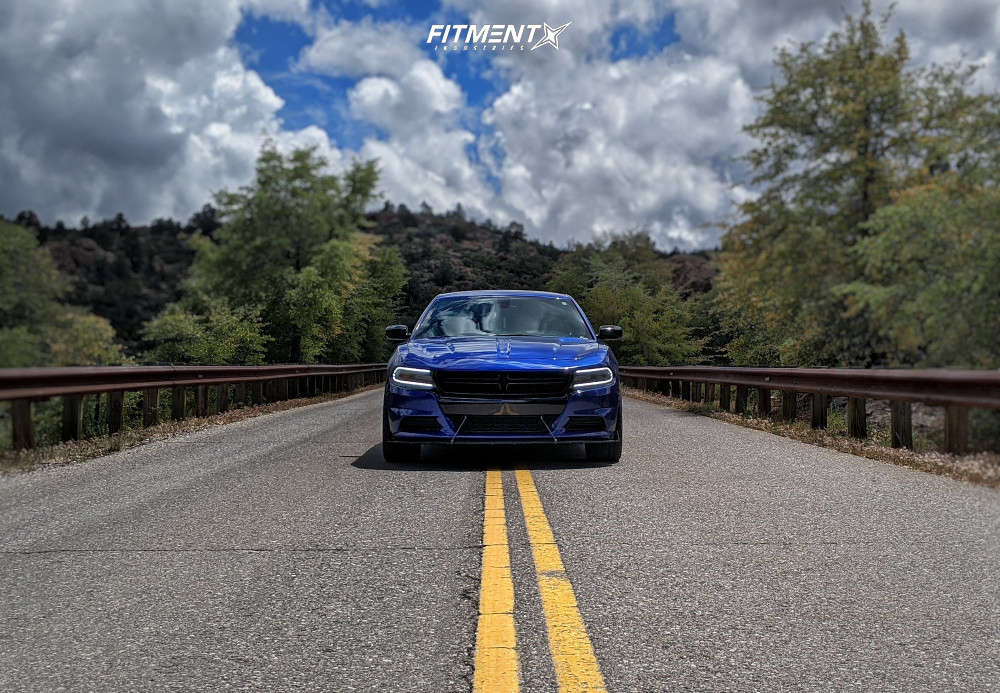 2018 Dodge Charger SXT with 20x9.5 Factory Reproductions Fr77 and Nitto ...
