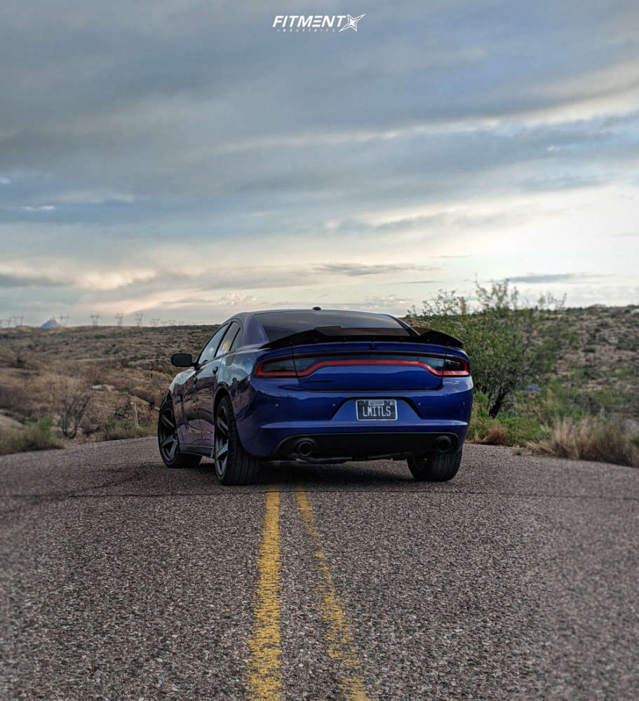 2018 Dodge Charger SXT with 20x9.5 Factory Reproductions Fr77 and Nitto ...