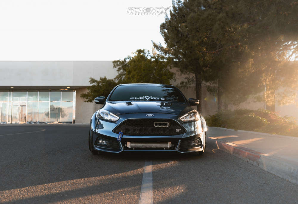 2018 Ford ST Base with 18x10.5 ESR Rf1 and Nitto 225x40 on Coilovers ...