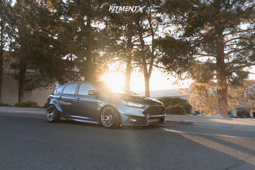 2018 Ford ST Base with 18x10.5 ESR Rf1 and Nitto 225x40 on Coilovers ...