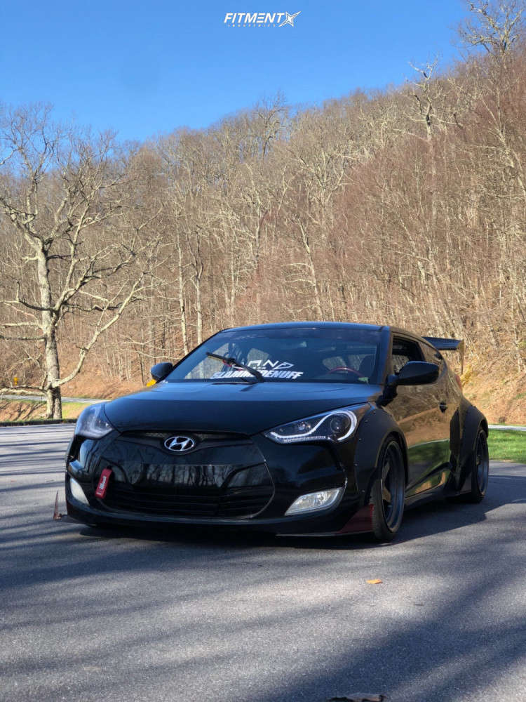 2012 Hyundai Veloster Base with 18x10.5 Kansei Knp and Hankook 255x35 ...