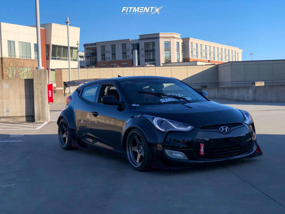 2012 Hyundai Veloster Base with 18x10.5 Kansei Knp and Hankook 255x35 ...