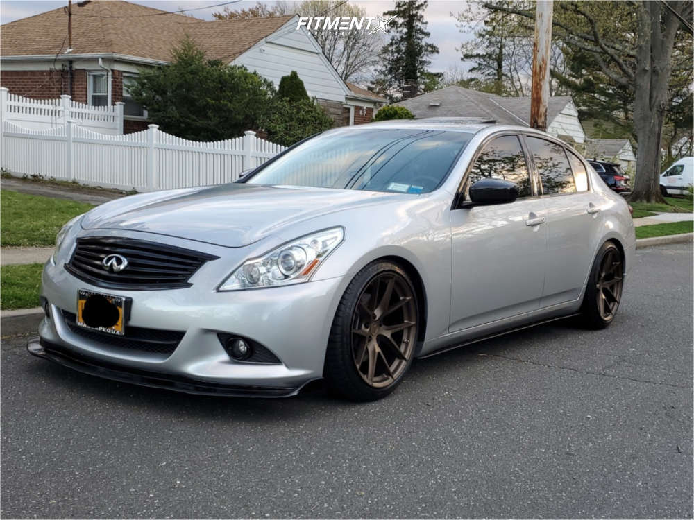 2015 INFINITI Q40 Base with 19x9.5 Aodhan Aff7 and Accelera 245x45 on ...