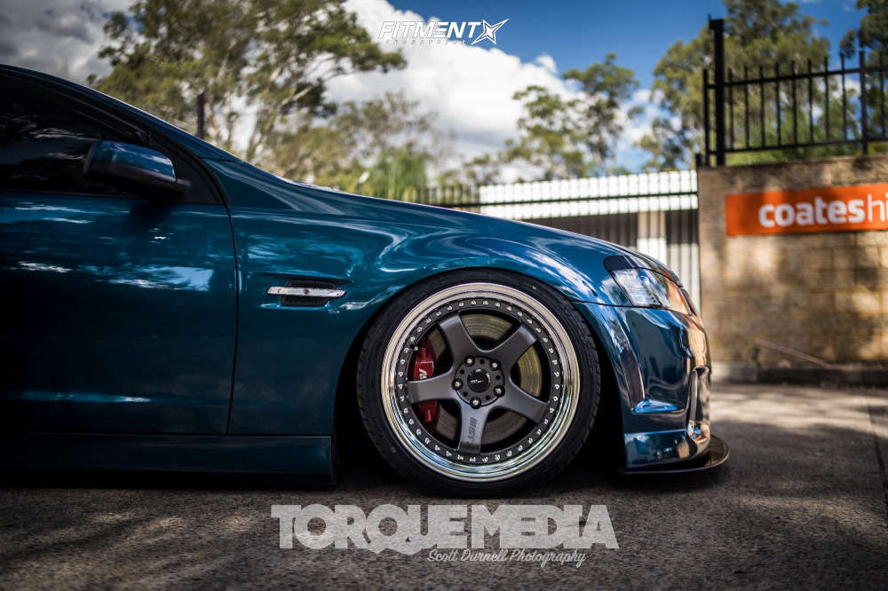 2008 Holden Commodore Base with 19x9.5 Work Gt5 and Achilles 245x35 on ...