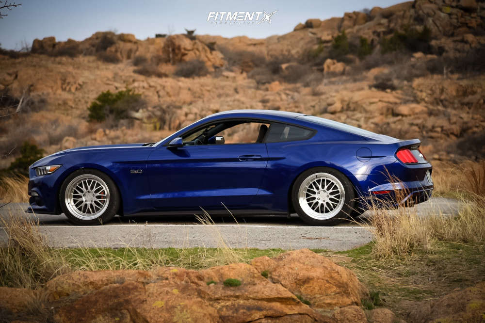 2016 Ford Mustang GT with 19x9.5 ESR Sr05 and Firestone 255x40 on ...