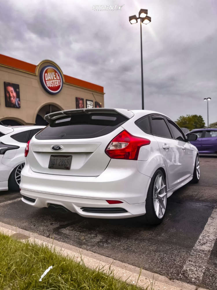 2013 Ford Focus ST with 18x8.5 Rotiform Flg and Nitto 235x40 on ...