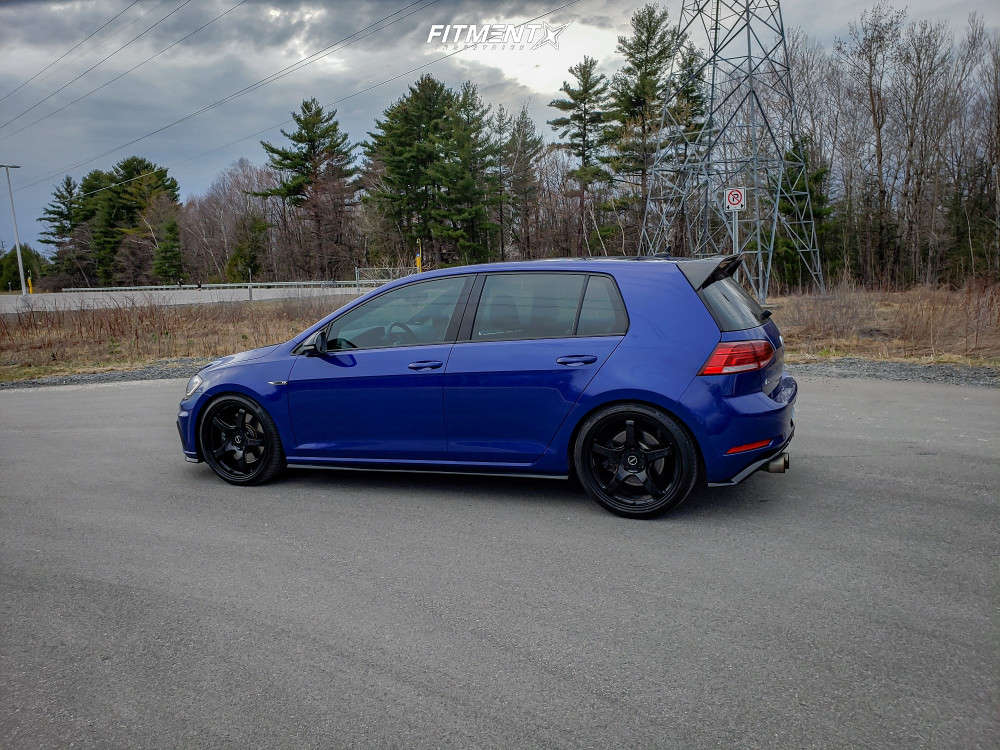 2018 Volkswagen Golf R Base with 19x8.5 Rays Engineering 57dr and ...