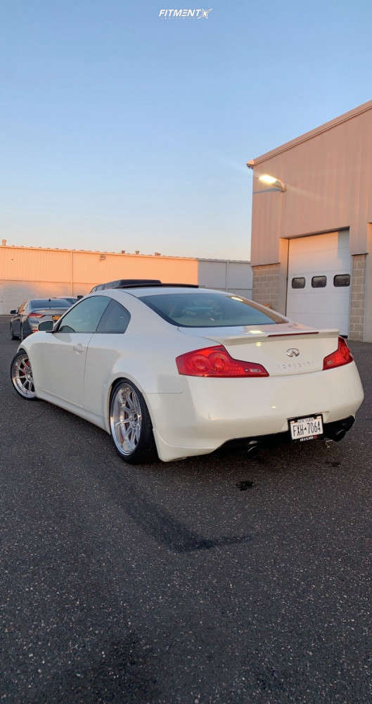 2006 INFINITI G35 Base with 19x9.5 ESR CS12 and Continental 245x35 on ...