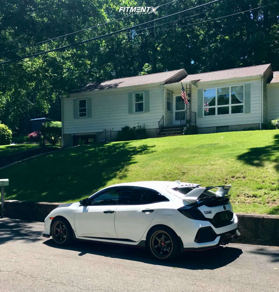 2018 Honda Civic Sport Touring with 18x9.5 Aodhan Ah08 and Continental ...