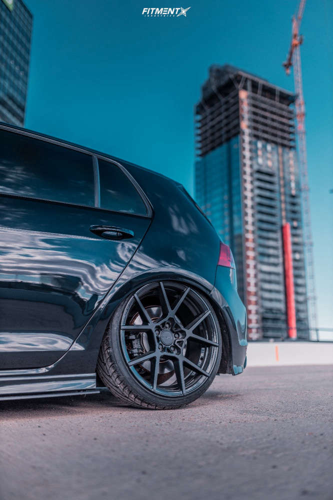2016 Volkswagen Golf R Base with 19x8.5 Rotiform Kps and Nitto 215x35 ...