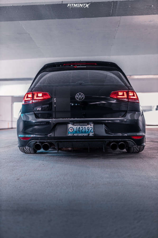 2016 Volkswagen Golf R Base with 19x8.5 Rotiform Kps and Nitto 215x35 ...